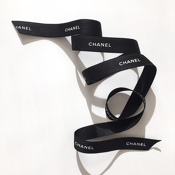 CHANEL | Party Supplies | Chanel Black White Gift Wrapping Designer ...